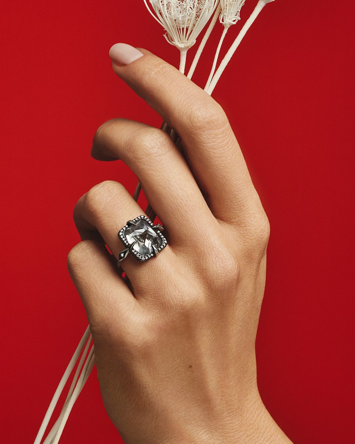 Why Rough Diamond Rings Are the Ultimate Symbolic Statement