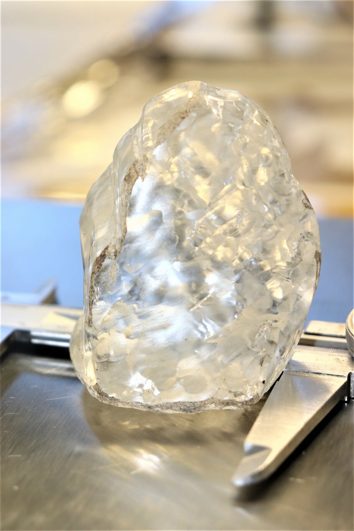 Debswana 1,098-Carat Diamond Discovery Could Be 3rd Largest Ever ...