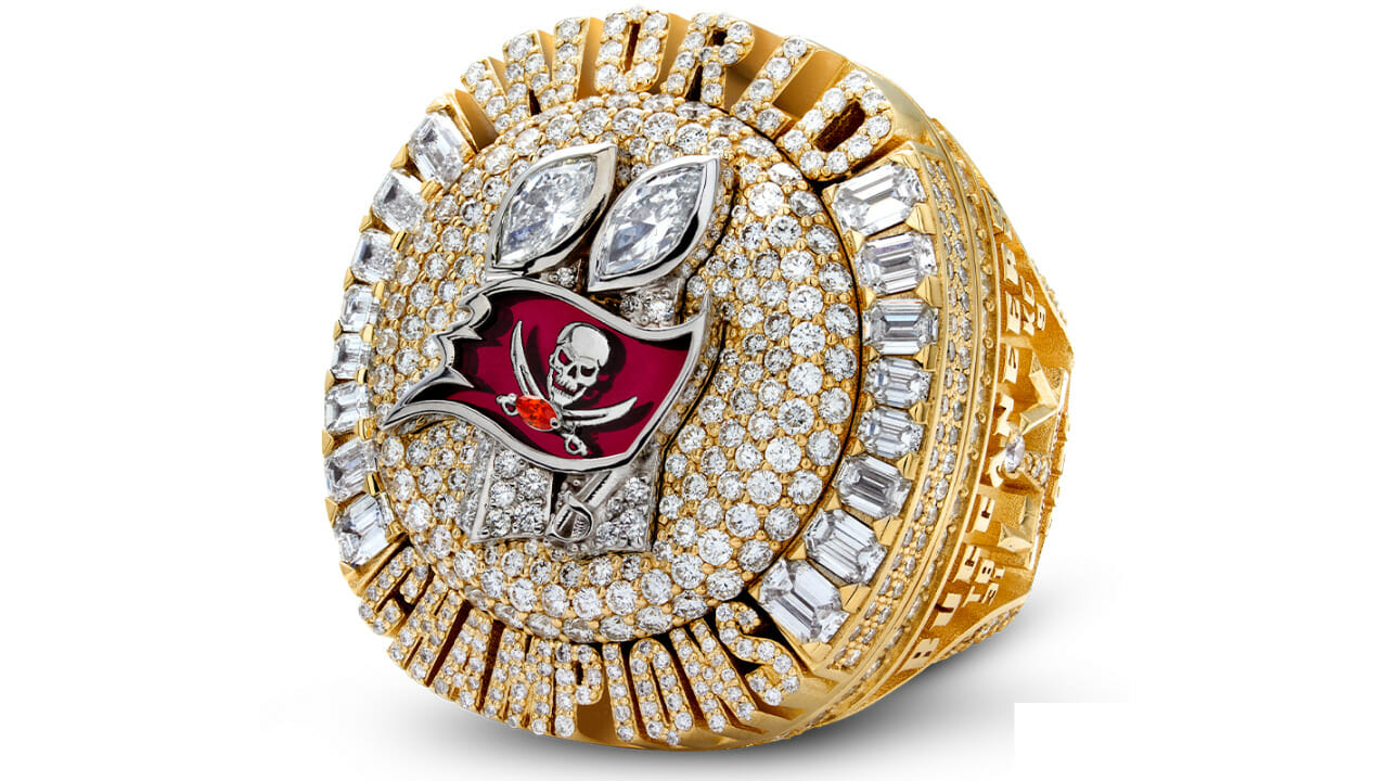 The Tampa Bay Buccaneers’ Super Bowl Ring Features 319 Diamonds ...