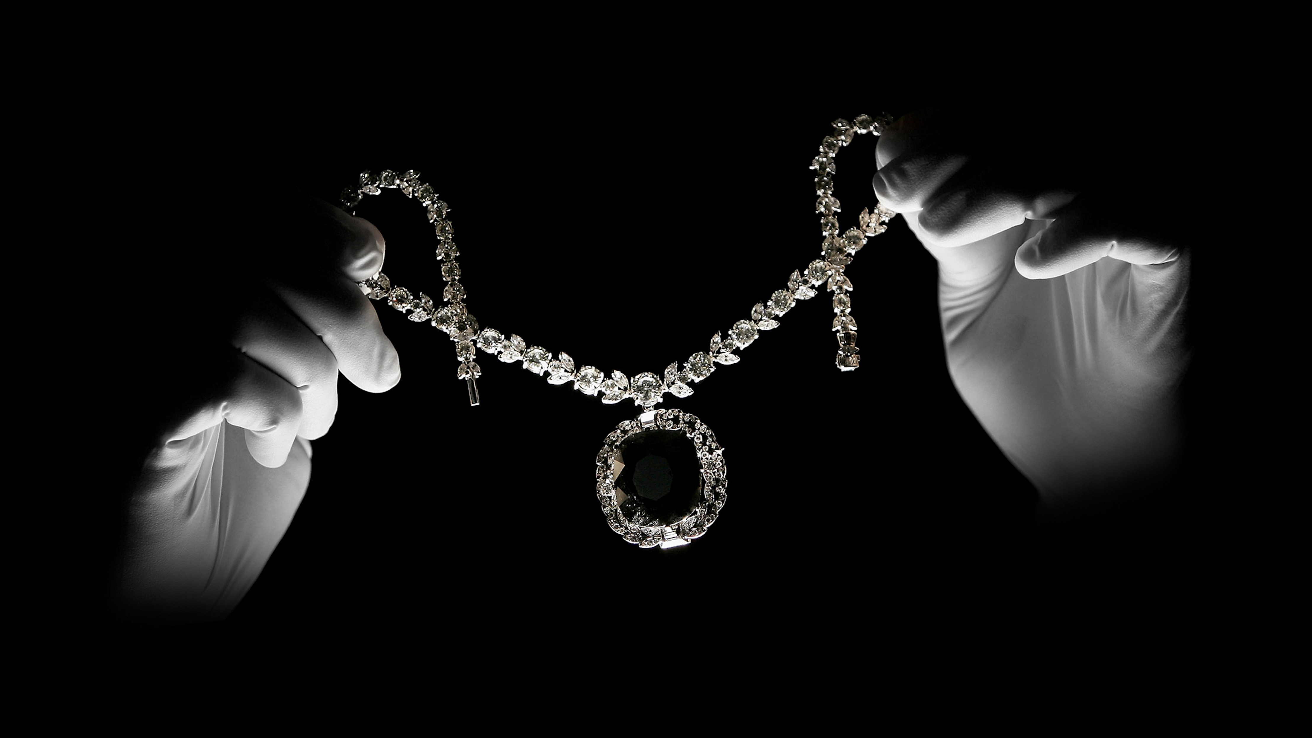 Black Diamonds: The Daring Gemstone That’s Turning Heads