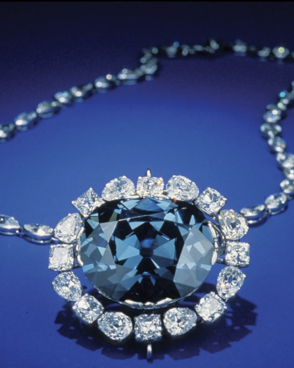 Colored Diamonds: A Guide to Exceptionally Rare Diamonds