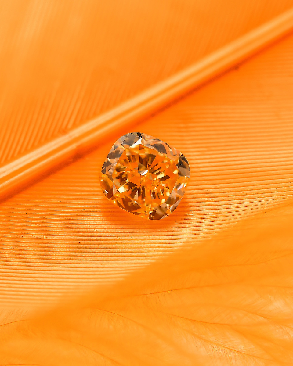 Orange Diamond: Rarity, Famous Stones, and Fall Glamour