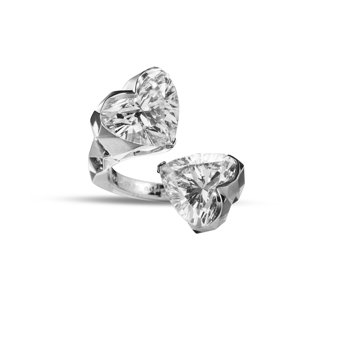 20+ Stunning Heart-Shaped Diamond Jewelry Gift Ideas