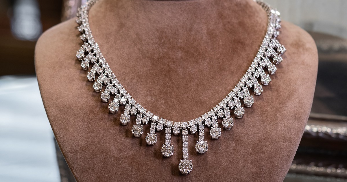Meet Me in Miami: Natural Diamonds Shine at Miami Beach Antique Show ...