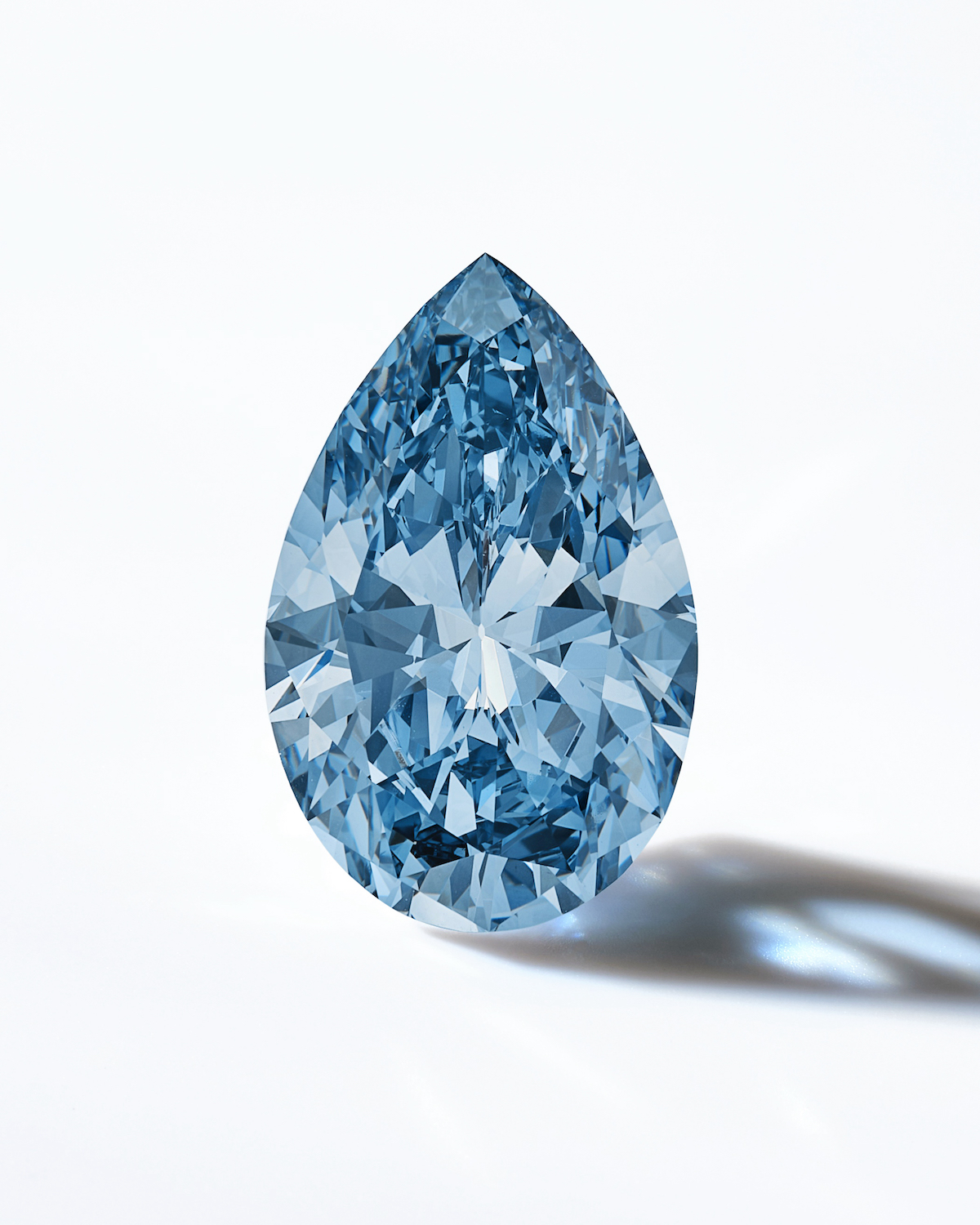 Bulgari Laguna Blu: A Legendary VIvid Blue Diamond