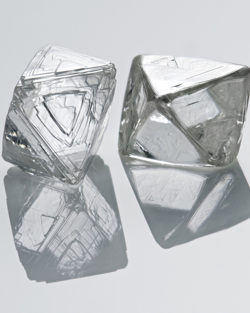 What Are Diamond Simulants and Lab Grown Diamonds?