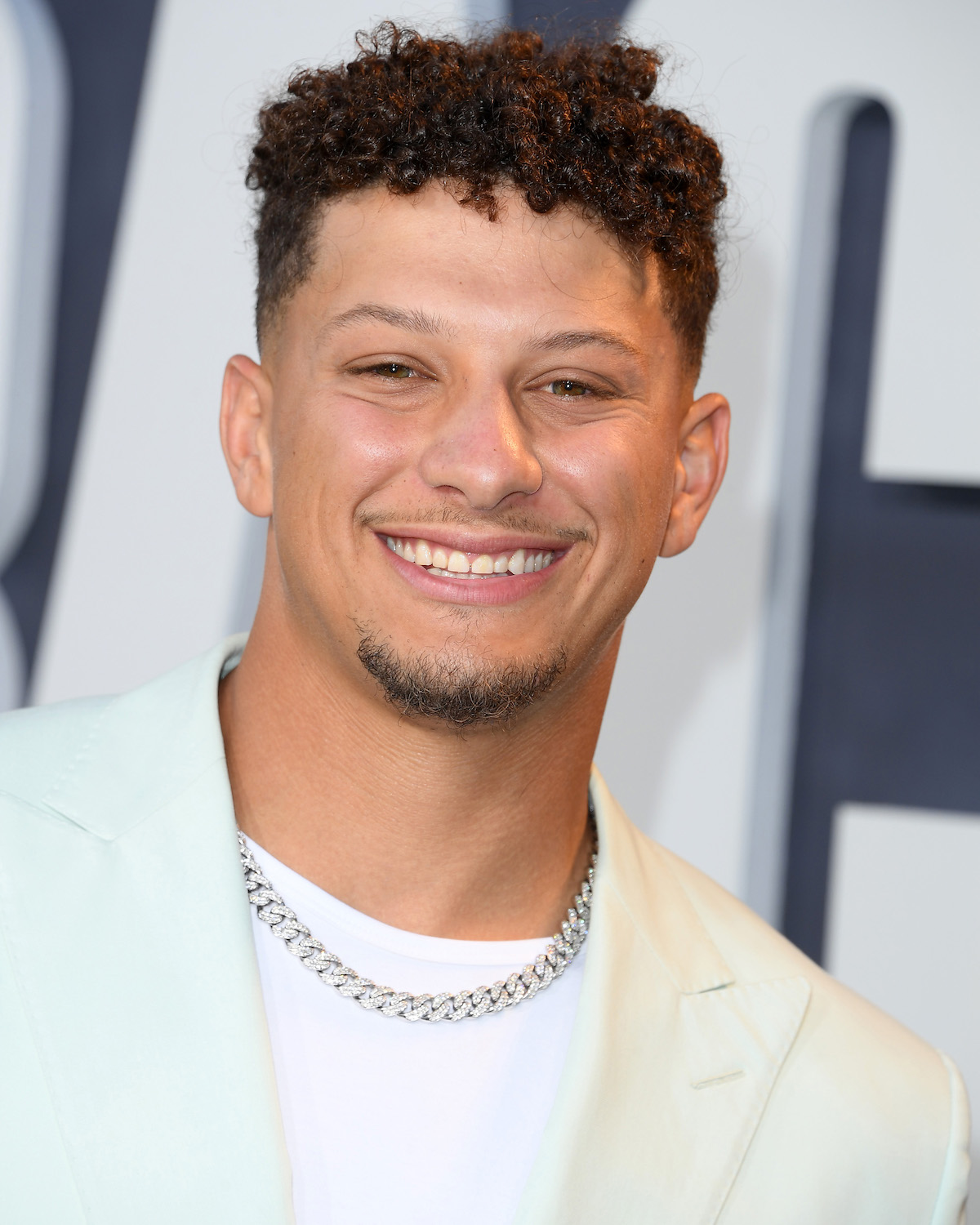 12 NFL Players with the Best Natural Diamond Style