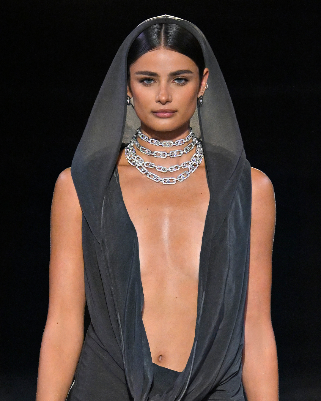 Messika Diamonds Dazzle On the Runway in Paris - Natural Diamonds