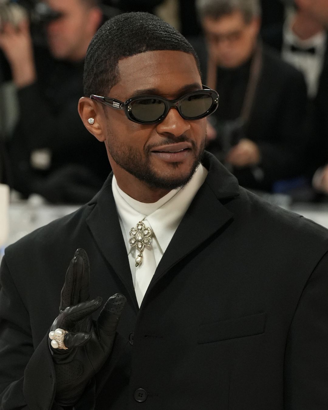 Celebrity Diamond Jewelry Spotlight: Usher