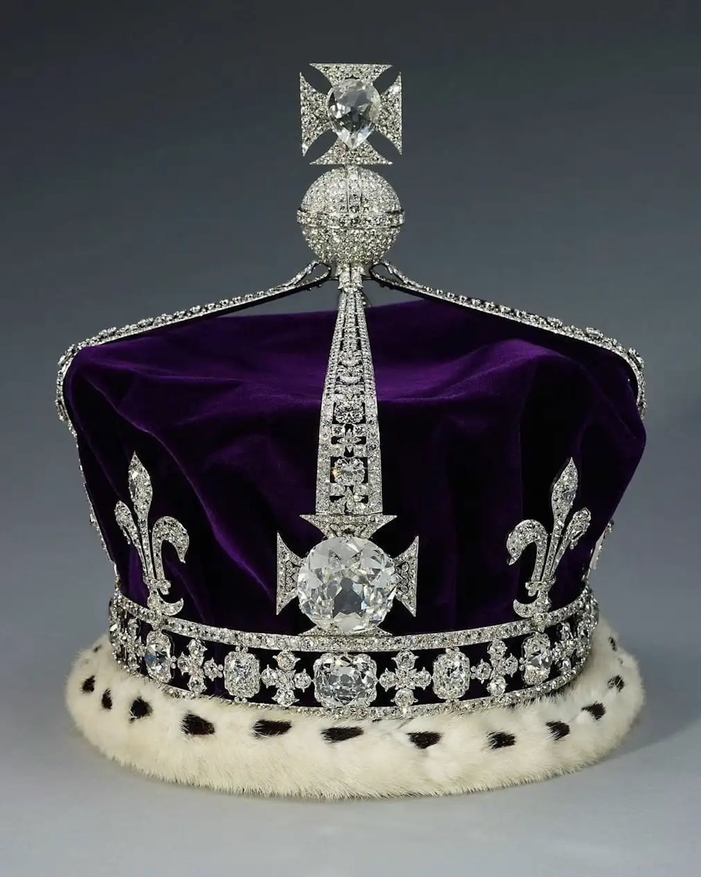 The Most Historic Diamond Jewels Of The British Royal Collection