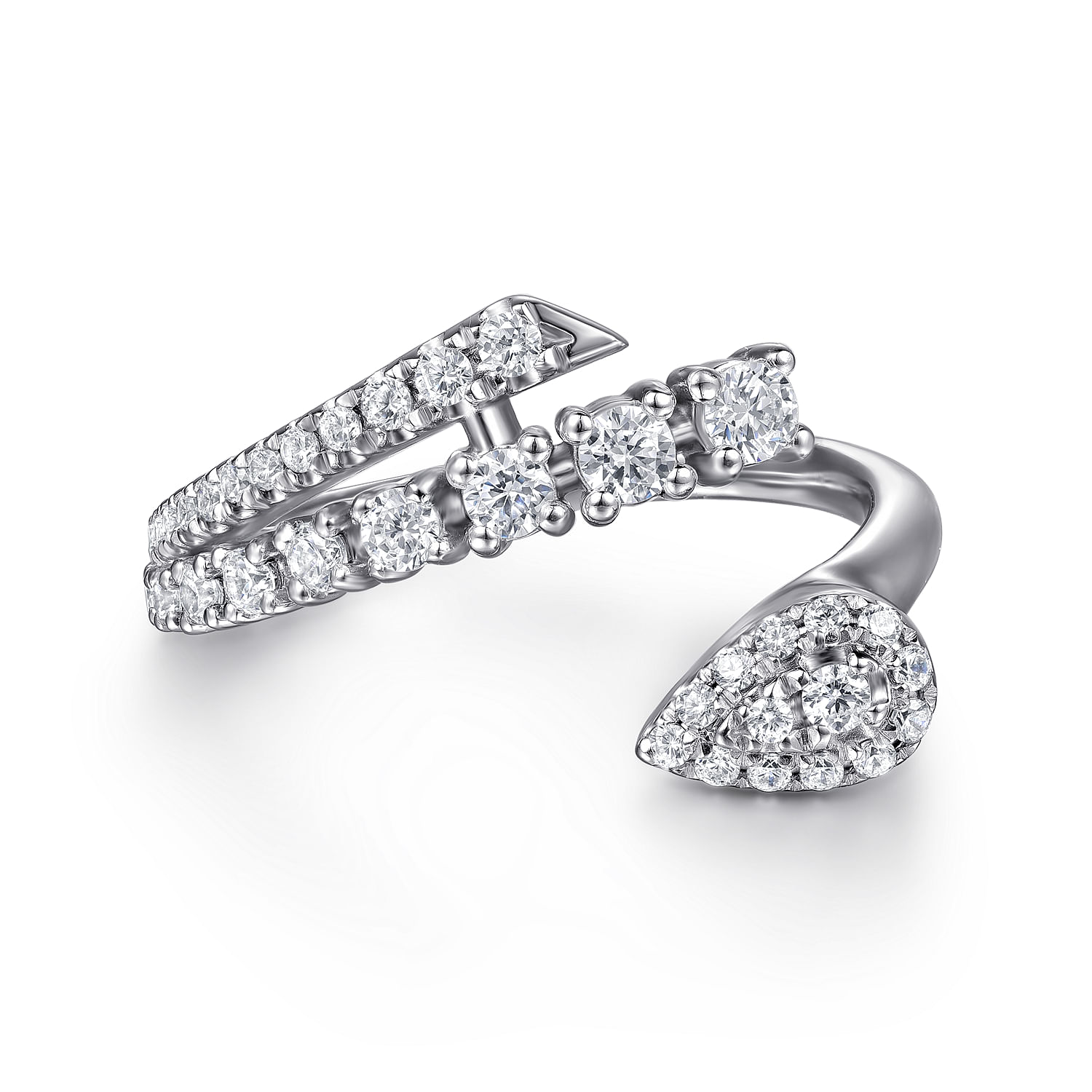 How Gabriel & Co. Defined Everyday Natural Diamond Jewelry