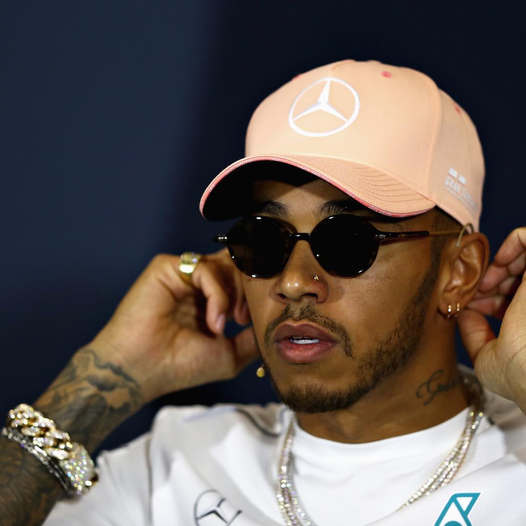 4 Ways to Wear Diamonds According to Netflix’s "Formula 1" Star Lewis ...