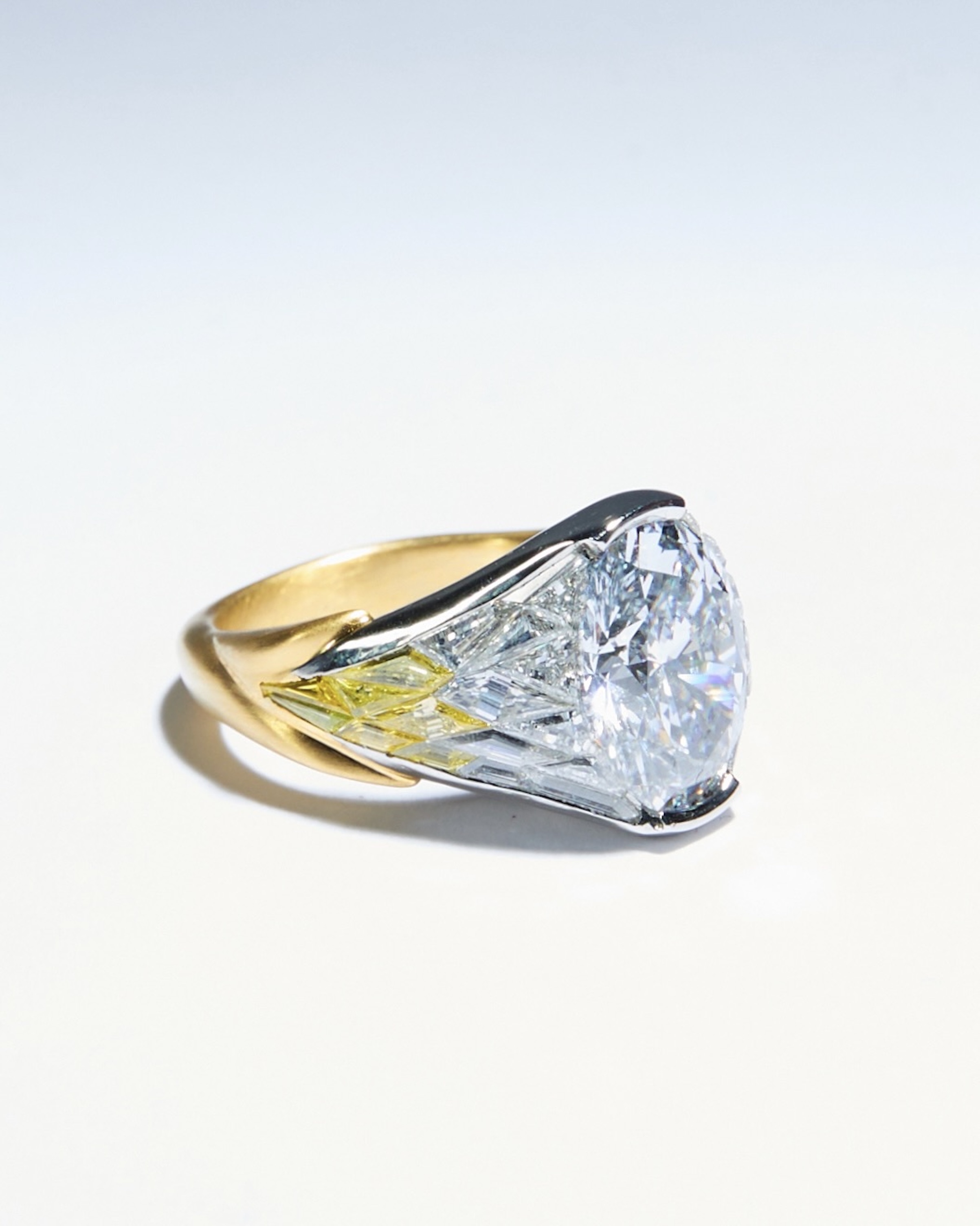 Why Framed Diamond Engagement Rings Are the Trend to Know