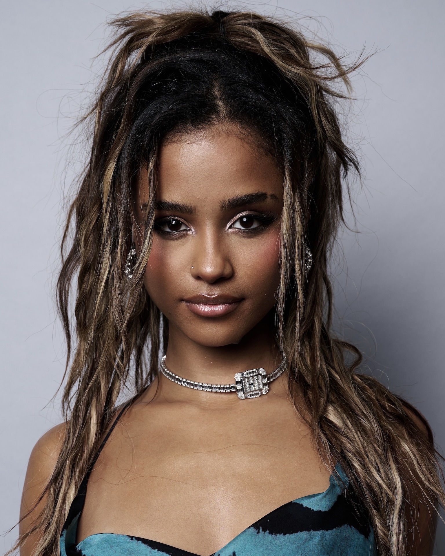 The Diamond Choker Trend Isn’t Going Anywhere