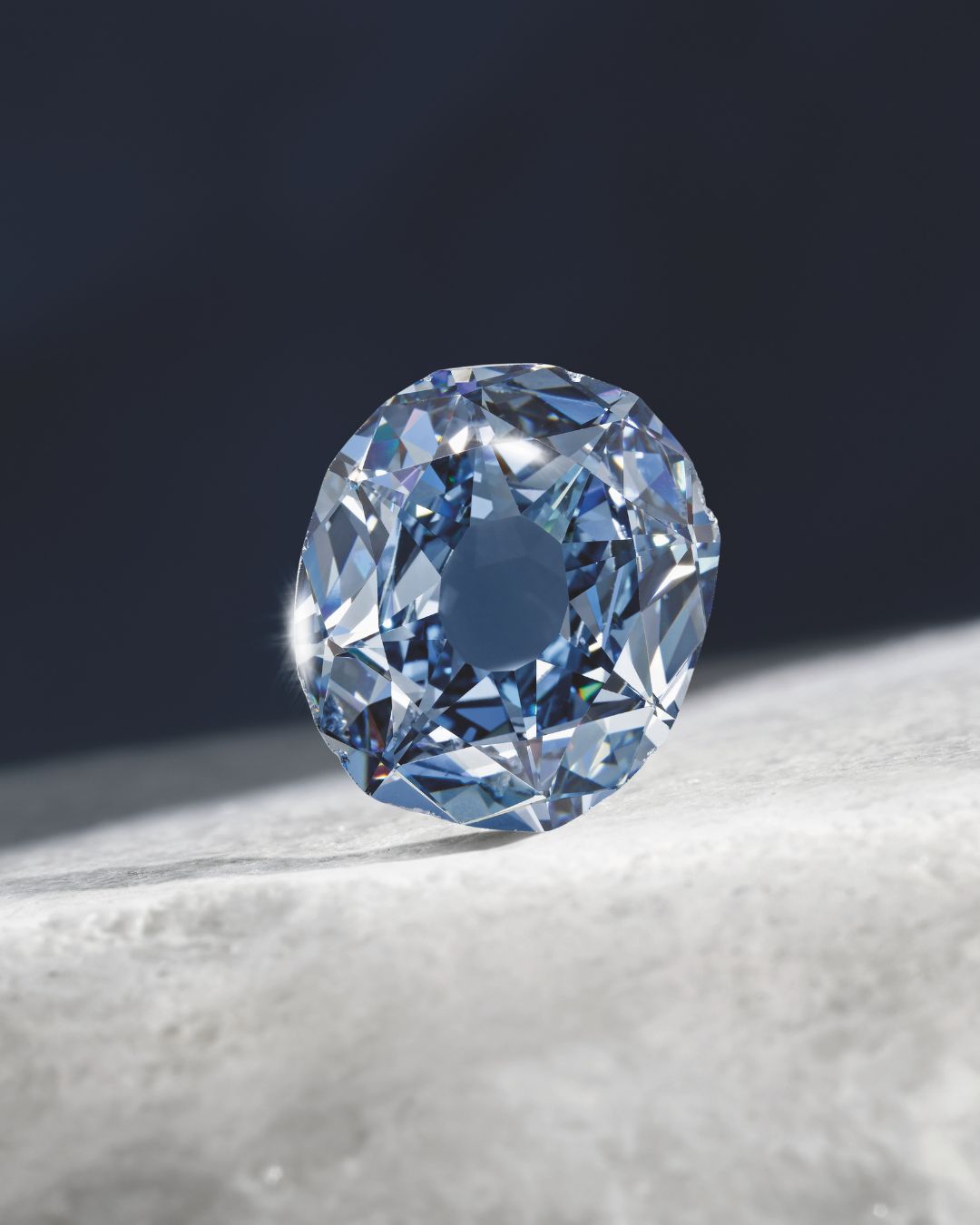Colored Diamonds: A Guide to Exceptionally Rare Diamonds