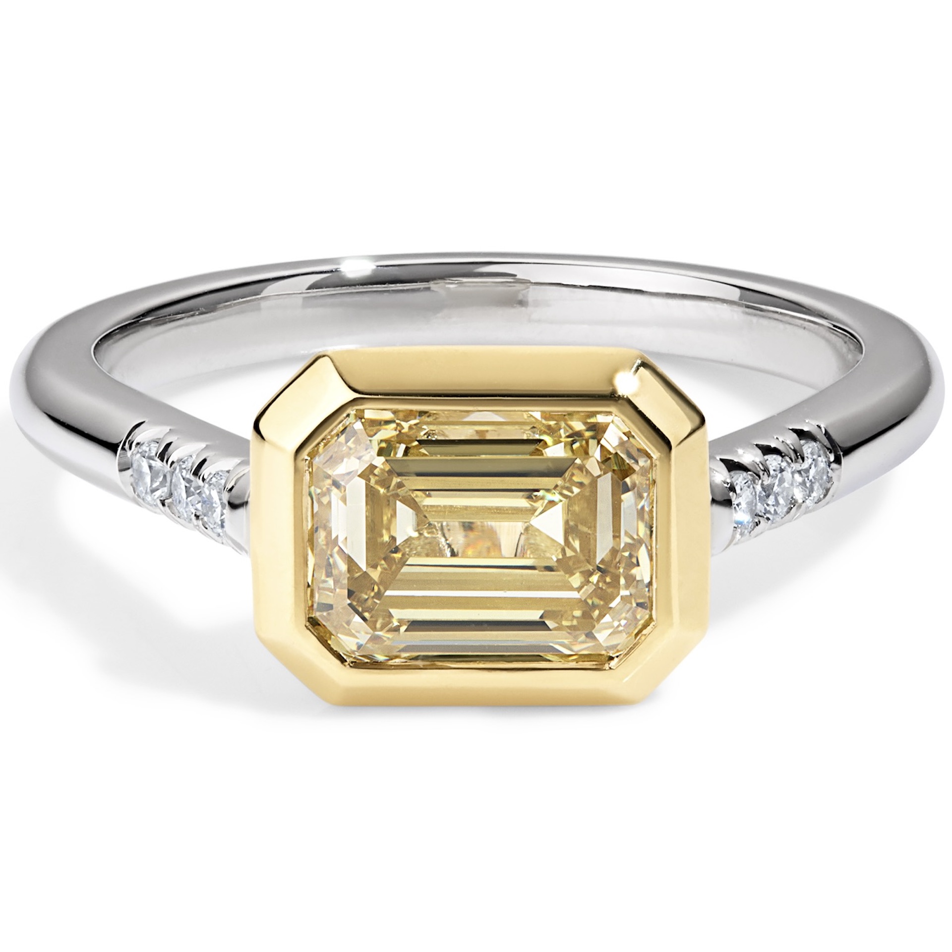All About Yellow Diamonds: The Hot New Jewelry Aesthetic