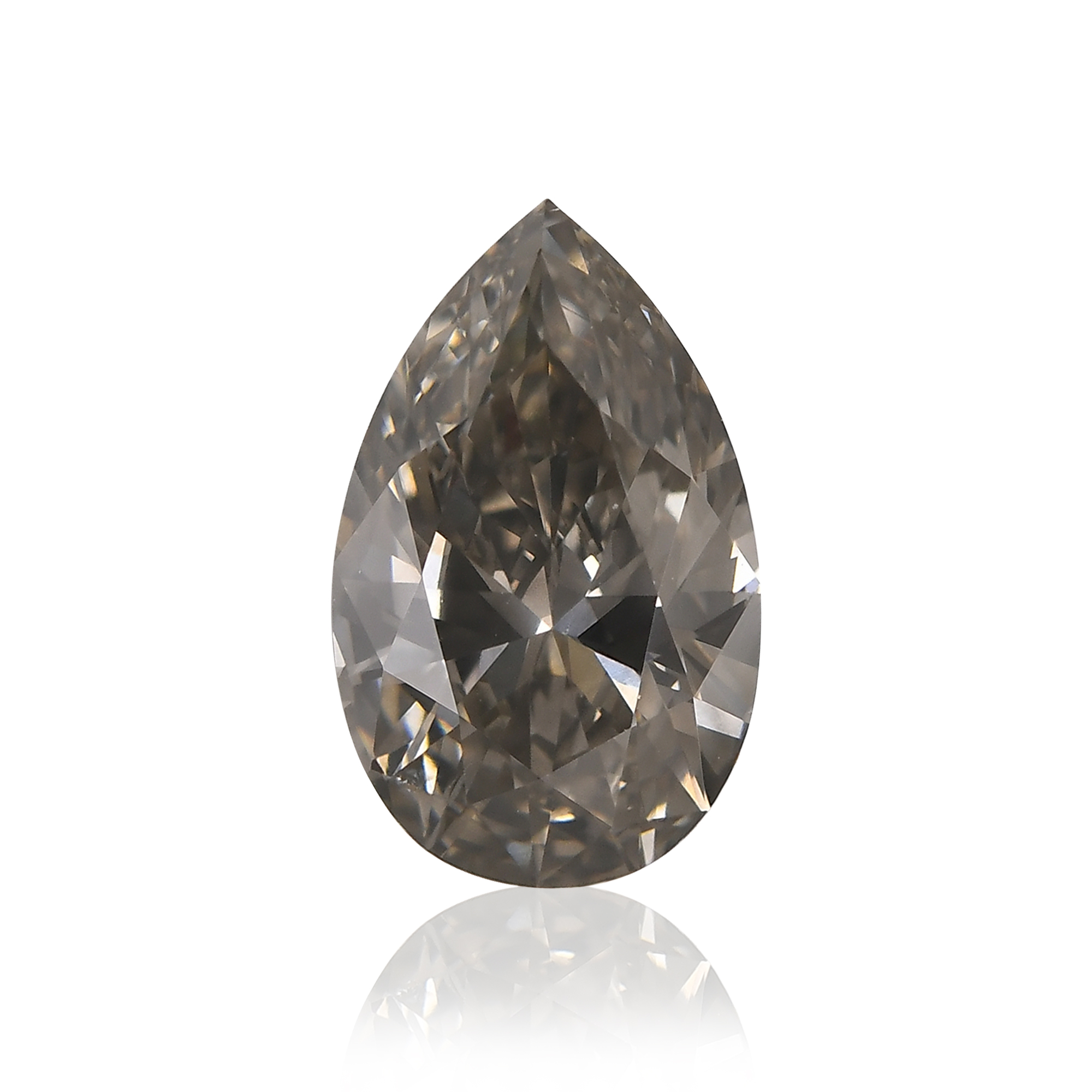 Gray Diamond Guide: Discover the Allure of a Neutral Gem