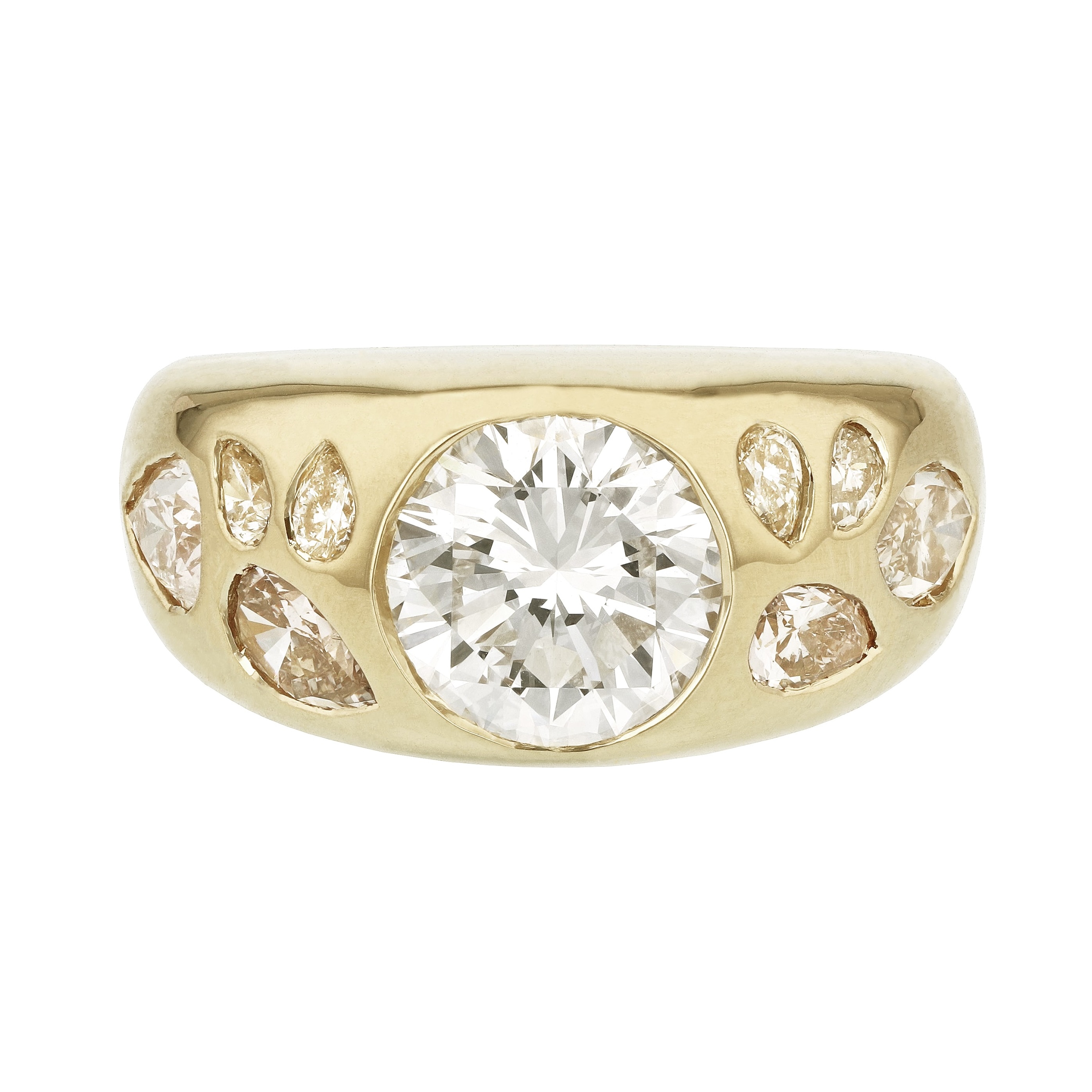 The Round Brilliant Cut Diamond: 5 Facts You Need to Know
