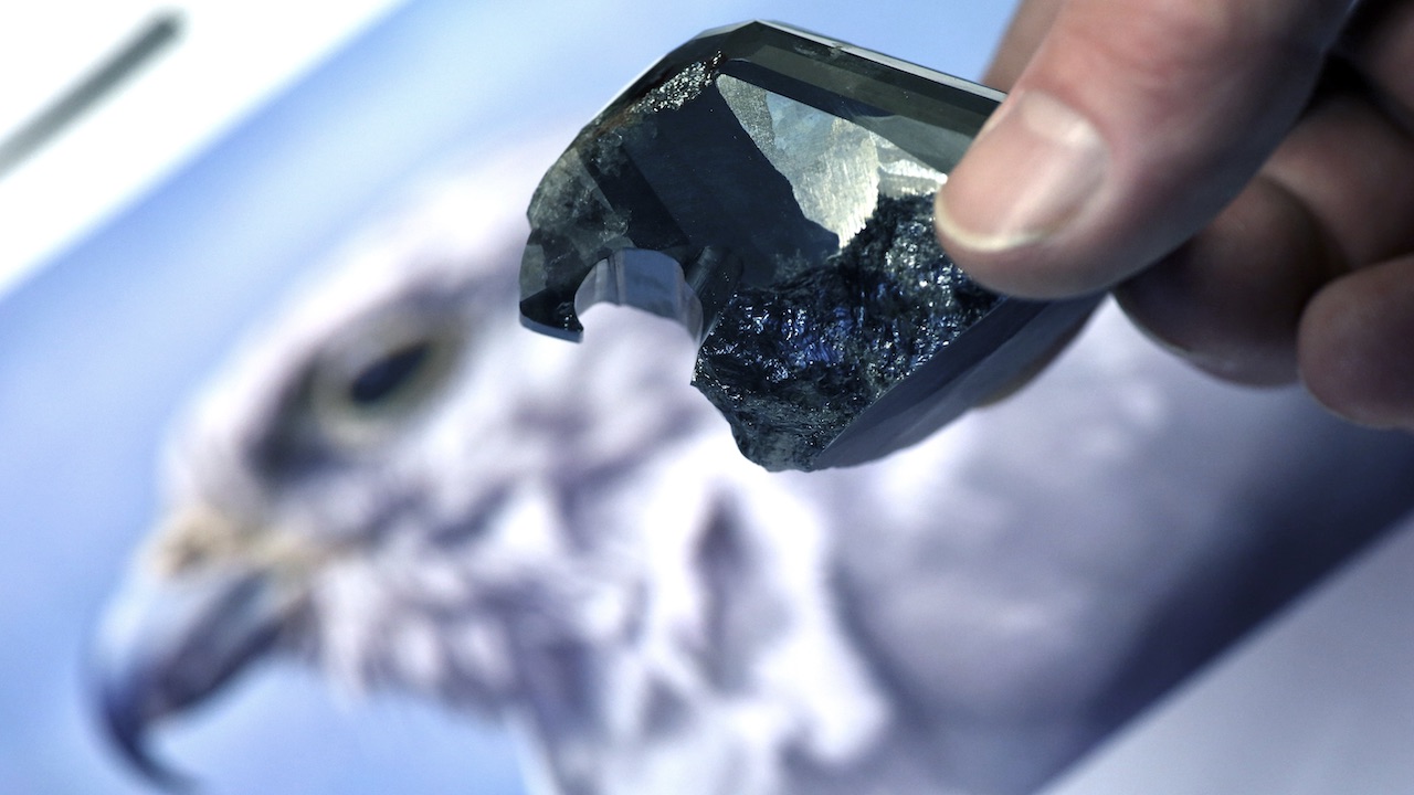 Black Falcon Diamond: The Fascinating 3-Billion-Year-Old Gem