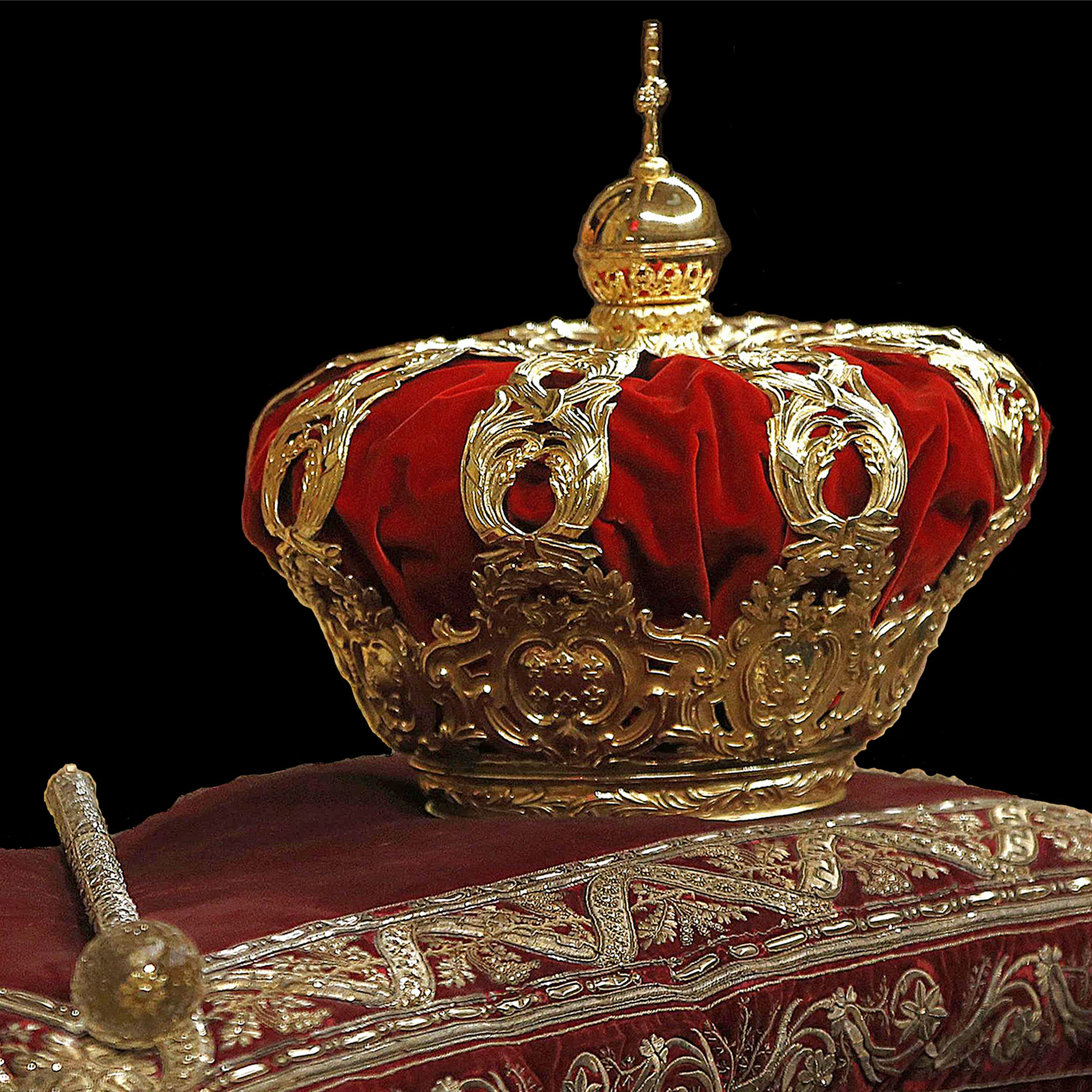 Spanish Crown Jewels: The Legendary Jewels Still Worn Today