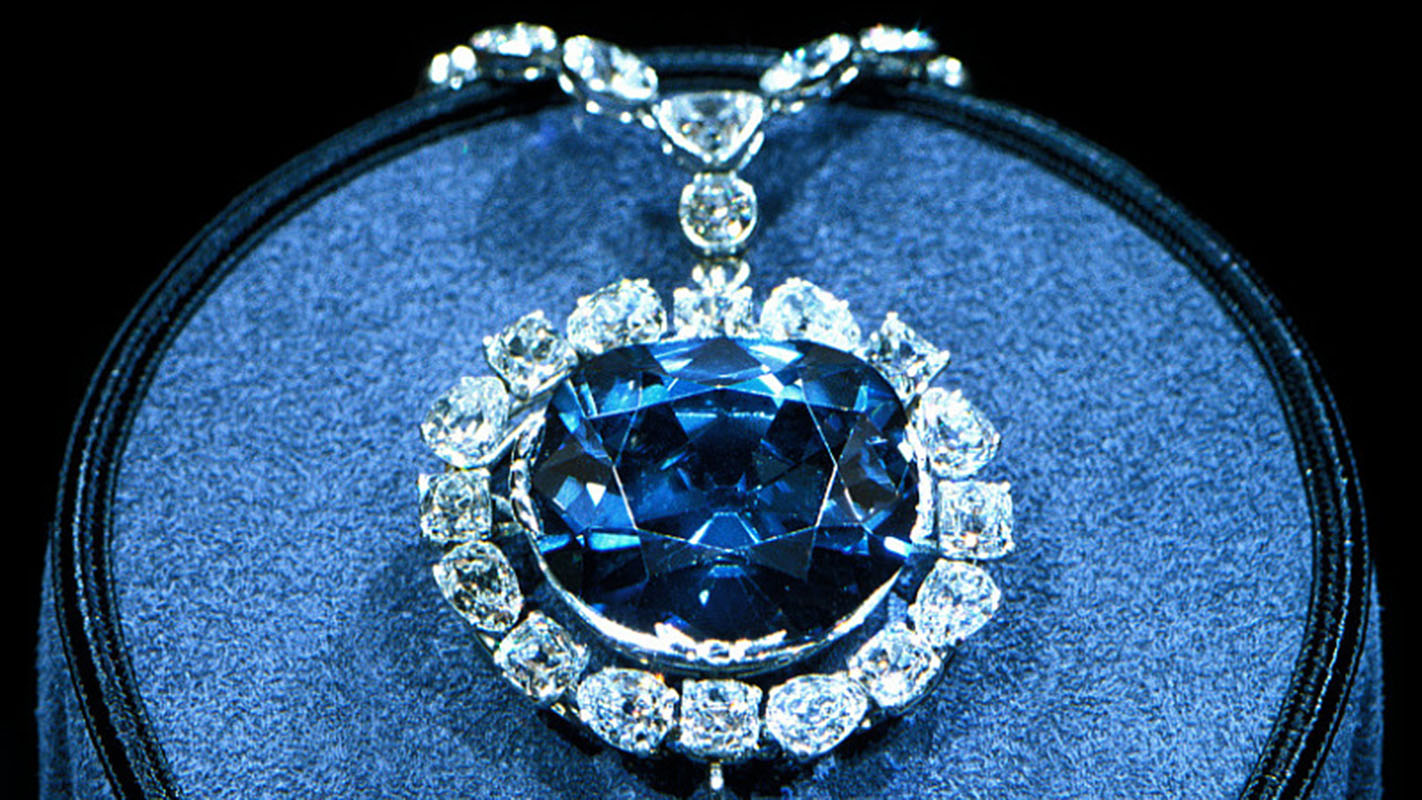Evalyn Walsh McLean: The Hope Diamond’s Most Daring Owner