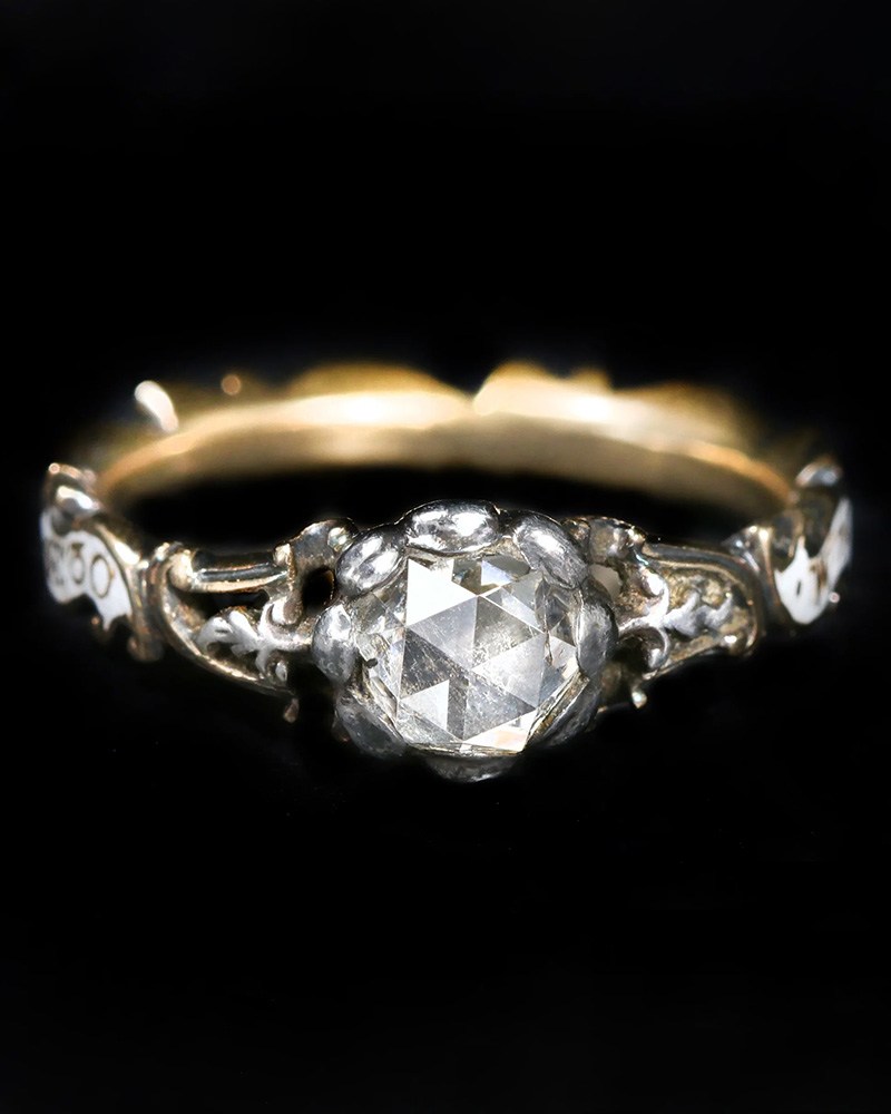Victorian Jewelry: A Sparkling Guide to Historical Treasures